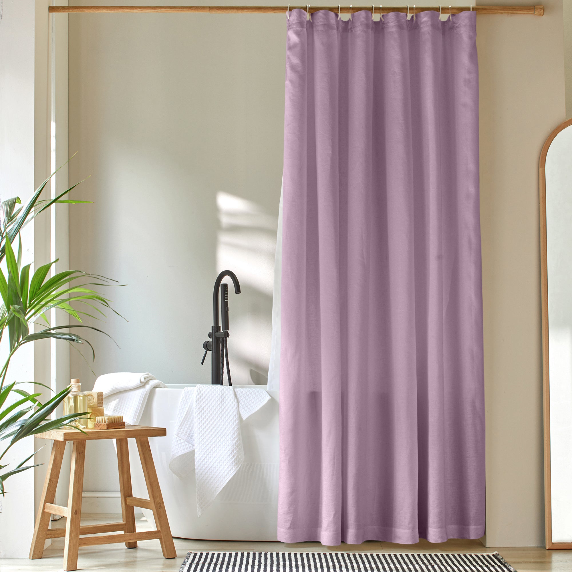 Custom-made shower curtain in lilac linen | Linenshed